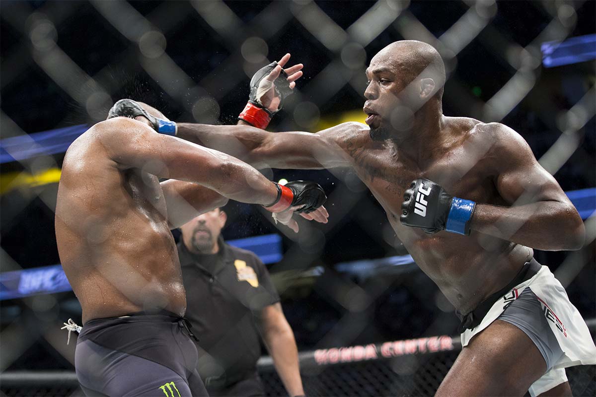 Big kick changes Jon Jones’ fortune, lands title at UFC 214 | MMA UFC ...