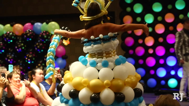 Balloon artists create fashions, costumes for runway show — VIDEO ...