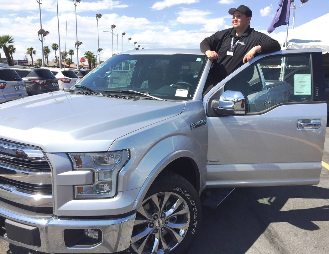 Friendly Ford salesman points out features of F-150 | Dealer News | Autos