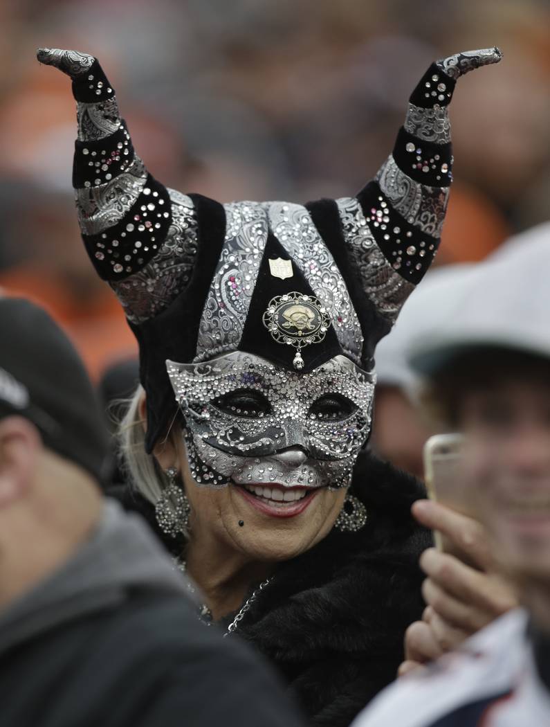 How to be a Raiders fan before team takes the field in Las Vegas | Ed ...