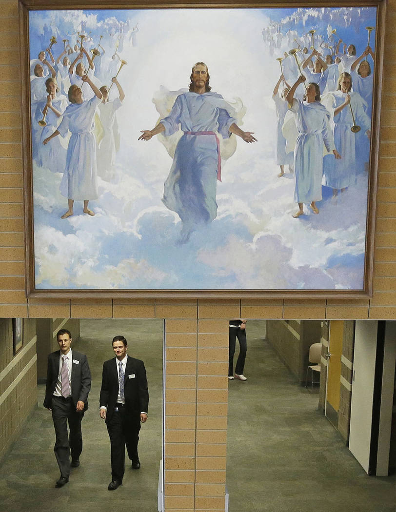 Mormon missionaries now allowed more technology, smartphones | Religion ...