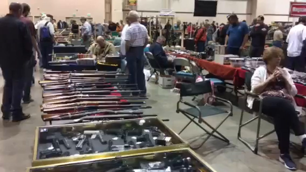 Gun show attendees doubt gun laws could have stopped massacre | Local ...
