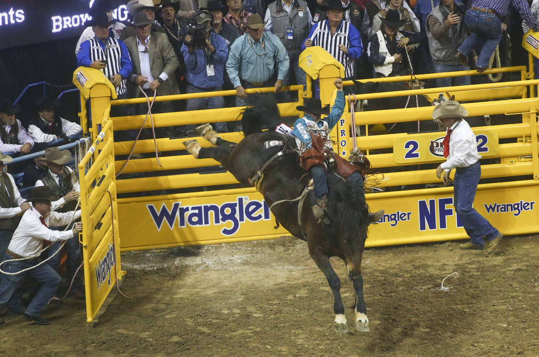 2017 National Finals Rodeo first go-round — PHOTOS | Las Vegas Review ...