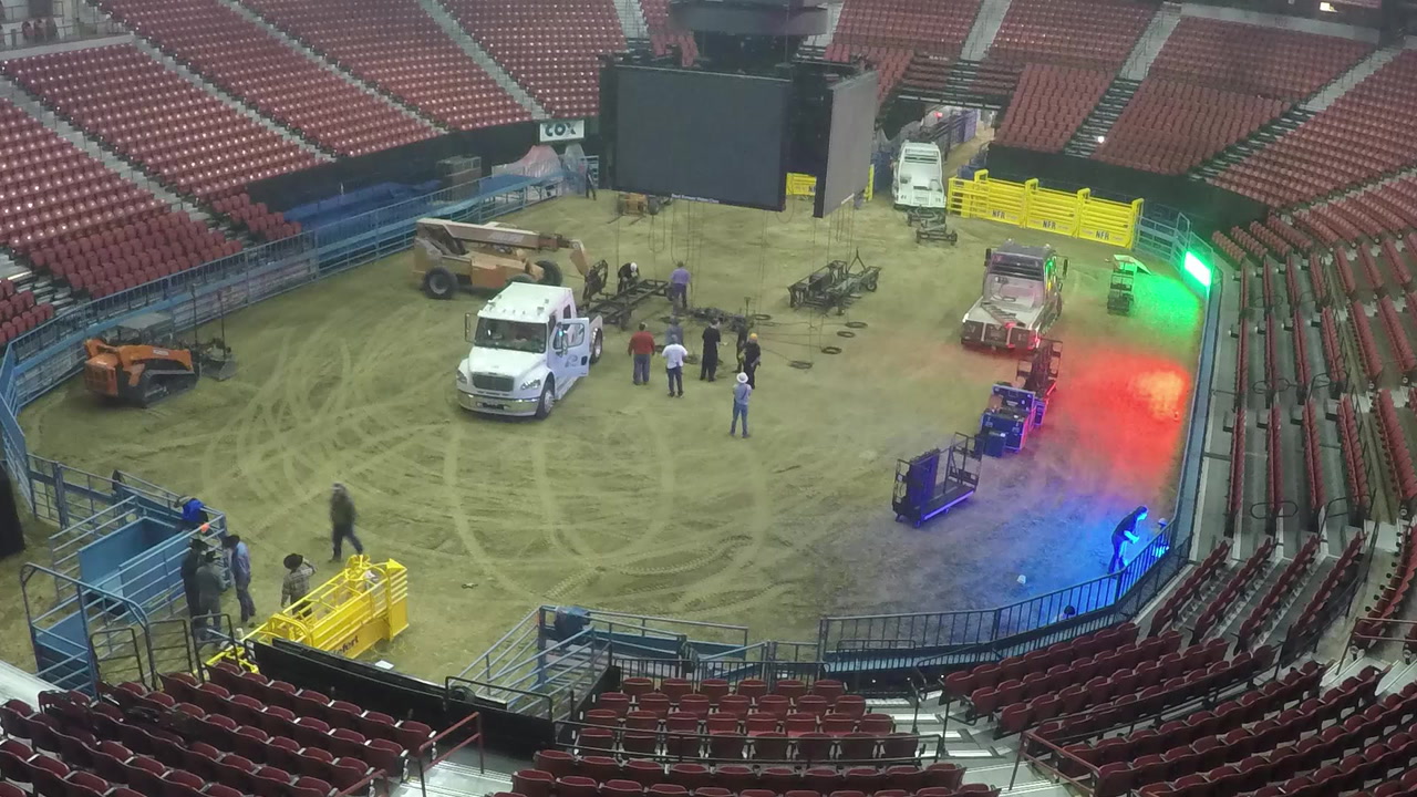 Thomas & Mack transformed from UNLV basketball to NFR — VIDEO ...