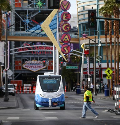 Trump infrastructure plan to include shift toward driverless vehicles ...