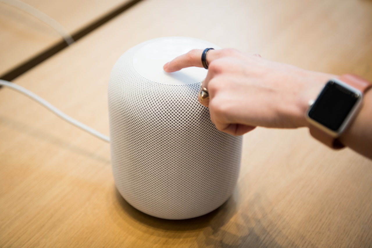 Apple’s $349 HomePod will leave a ring on your wooden table | Science ...