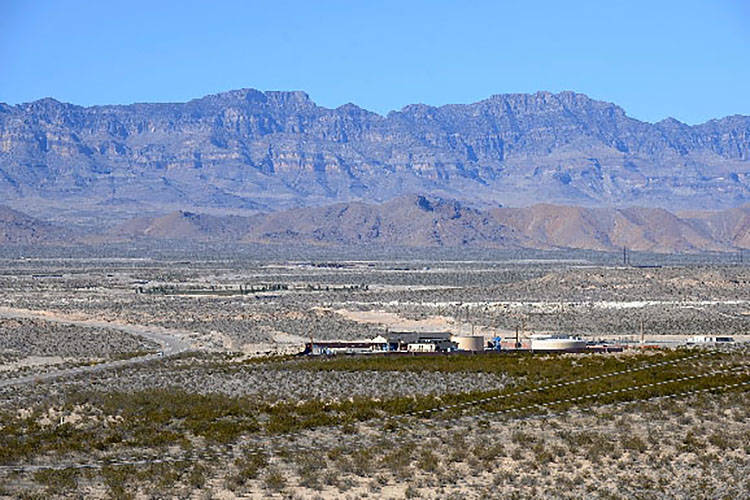 Suit filed after water official blocks Coyote Springs construction ...