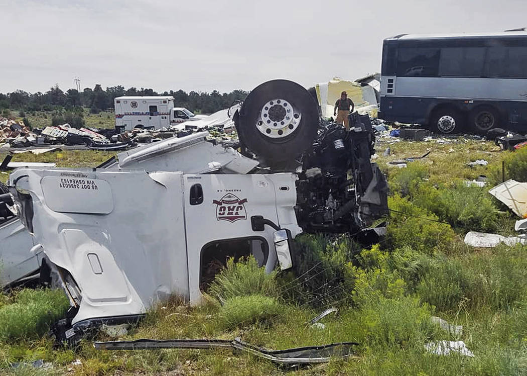 At least 7 killed in New Mexico bus crash – Las Vegas Review-Journal