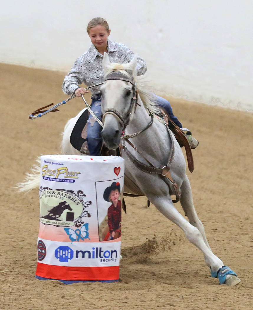 Buckles, barrels and racing at South Point in Las Vegas — PHOTOS ...