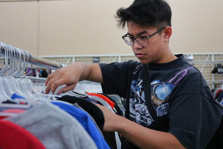 Clothes flipping gains traction in Las Vegas Valley | Business