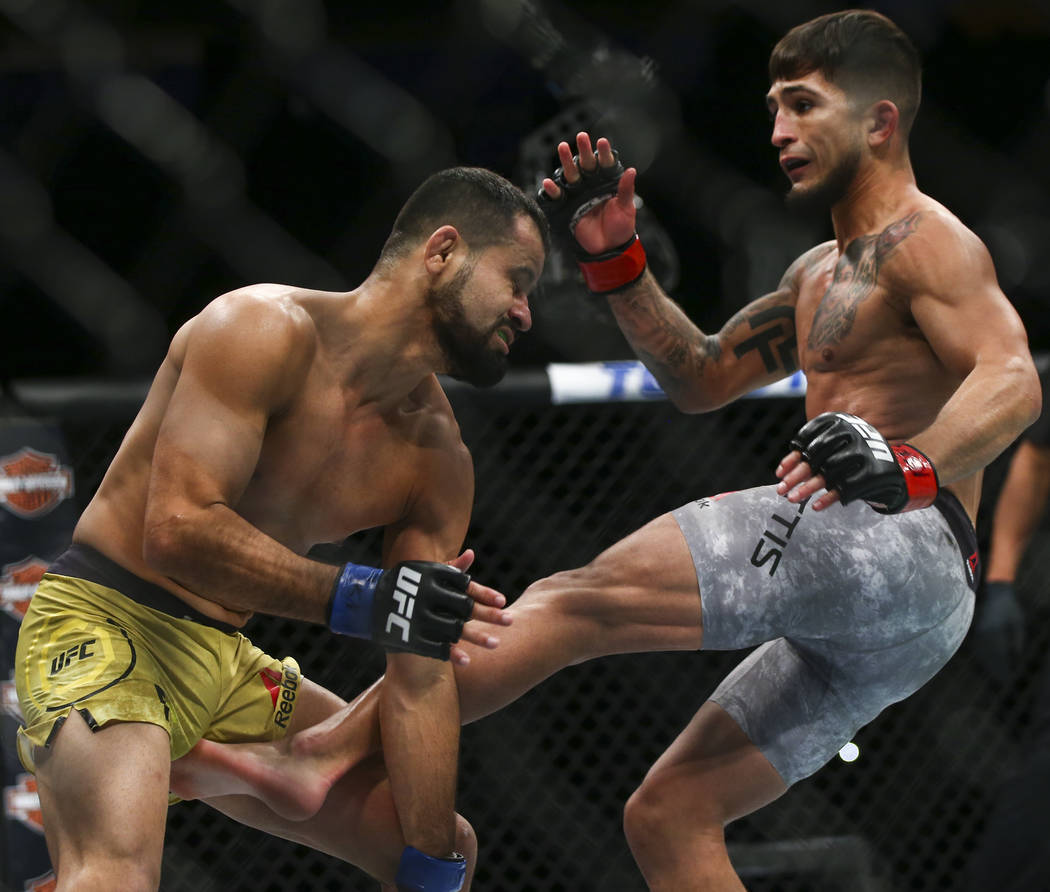 Khabib Nurmagomedov beats Conor McGregor at UFC 229; chaos ensues | MMA ...