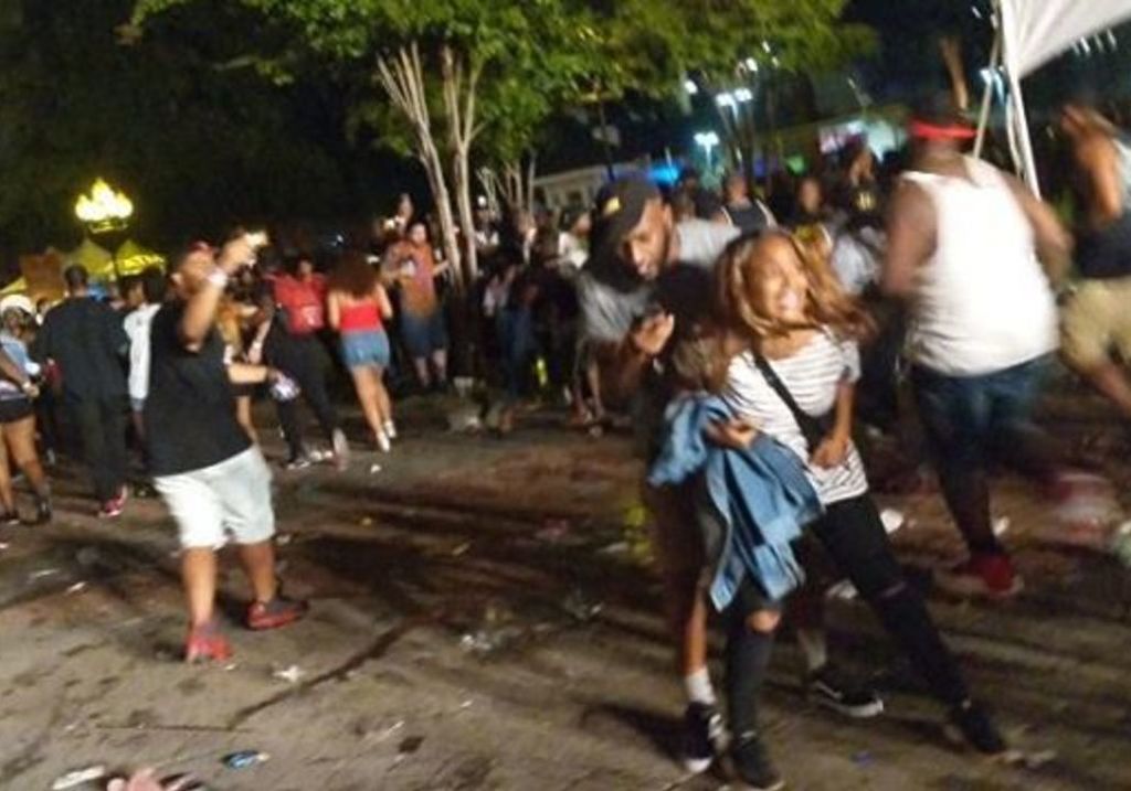 Gunshot false alarm, chaos erupts at Lil Wayne concert | Nation and ...