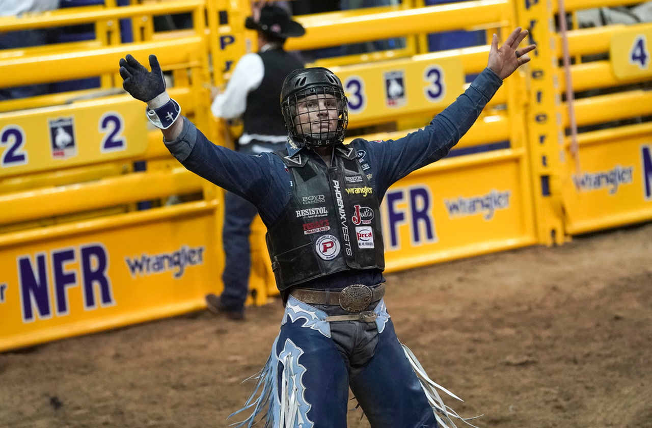 2018 NFR Las Vegas 10th go-round results | National Finals Rodeo ...