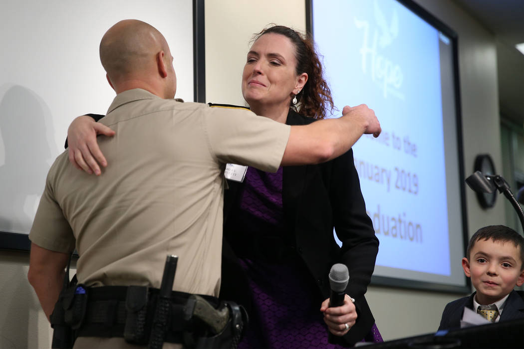 Las Vegas officer, woman reunite at Hope for Prisoners event | Local ...