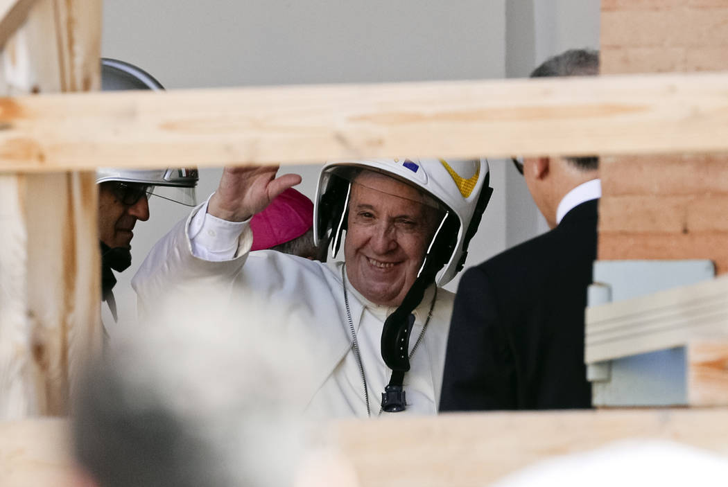 Pope dons helmet to enter earthquake-hit cathedral in Italy | Nation ...