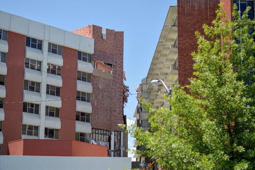 8 suffer minor injuries in explosion on Reno campus | Local Nevada | Local