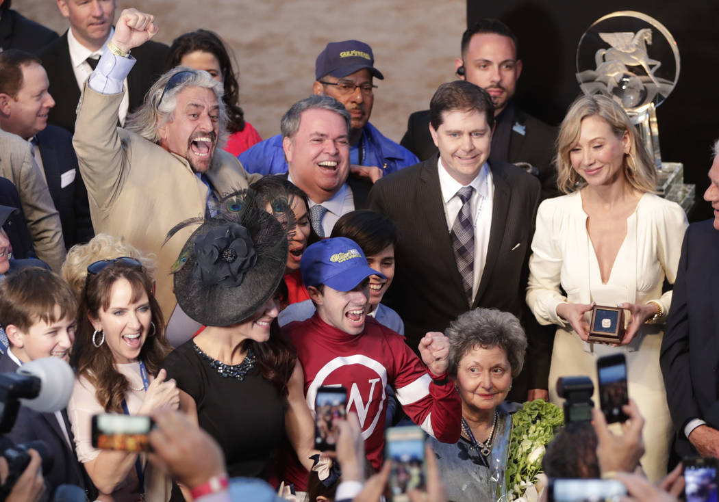 Las Vegas businessman Ron Winchell keeps Kentucky Downs on course ...