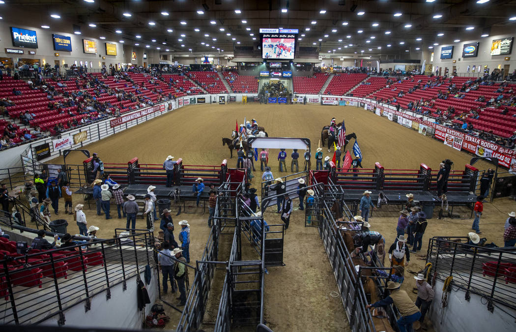 Indian National Finals Rodeo in Las Vegas has plenty of thrills, spills ...