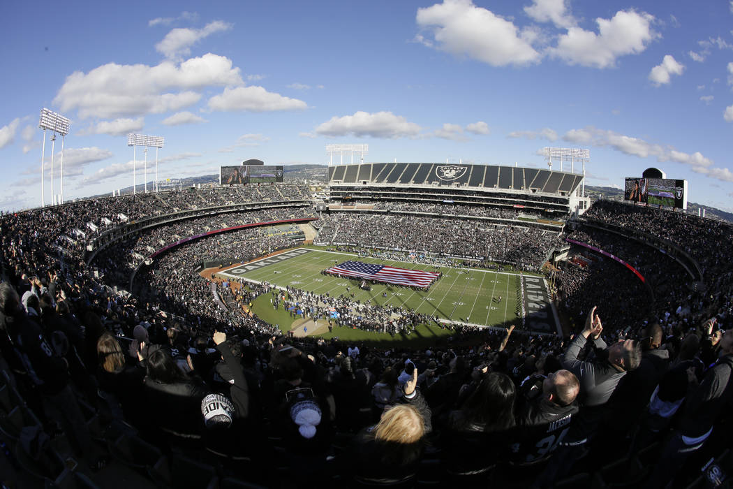 Raiders lose final game in Oakland to Jaguars | Las Vegas Review-Journal