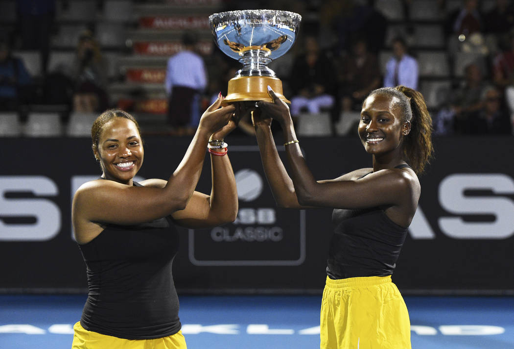 Asia Muhammad, partner defeat Serena Williams-Wozniacki | Las Vegas ...