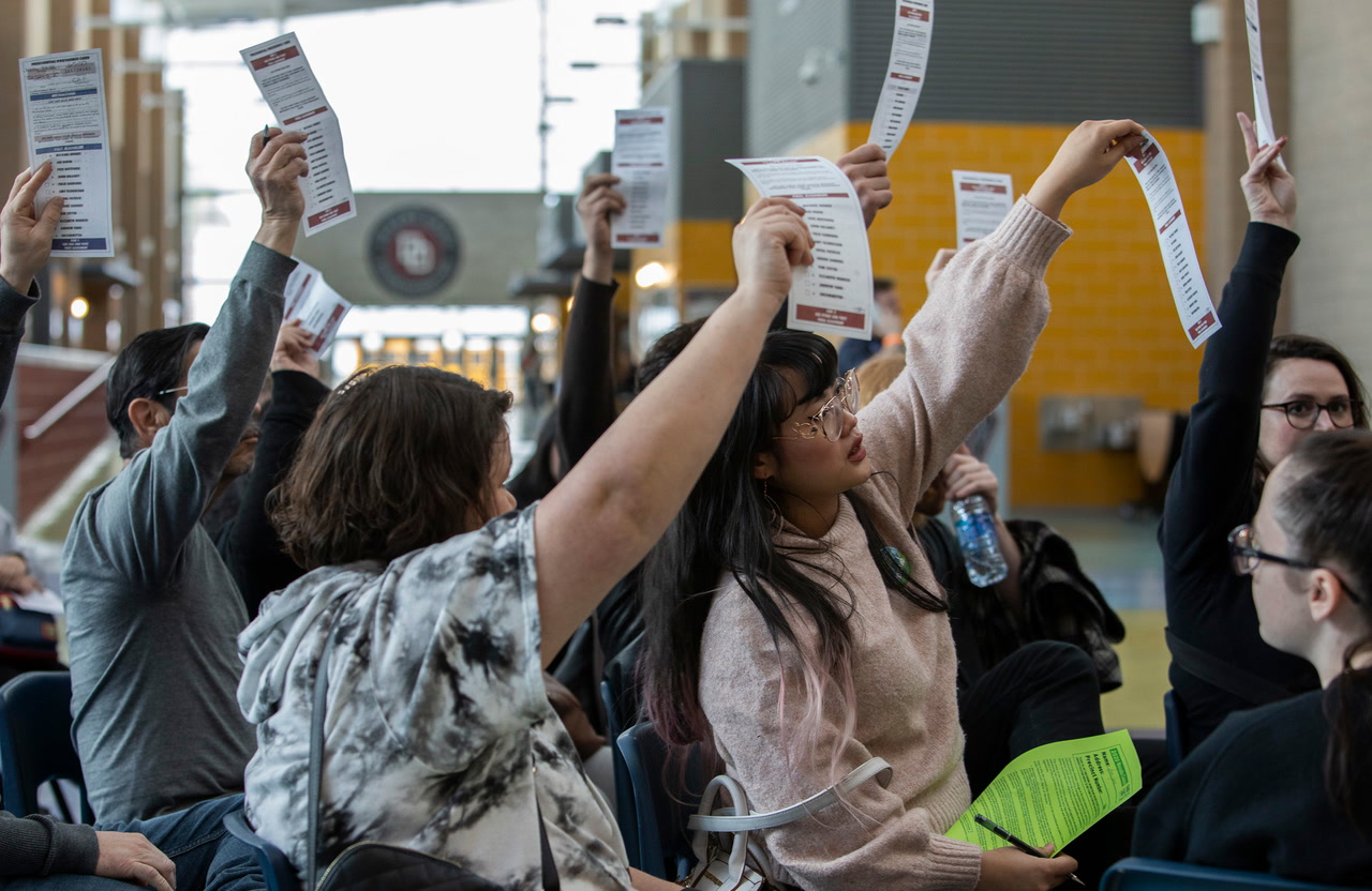 Nevada caucuses: A look inside — PHOTOS | Nevada | News | Politics and ...