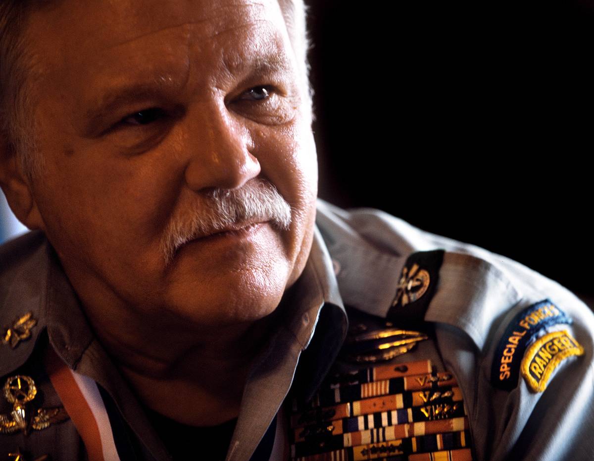 Bo Gritz reflects on Ruby Ridge siege 28 years later | Military | News