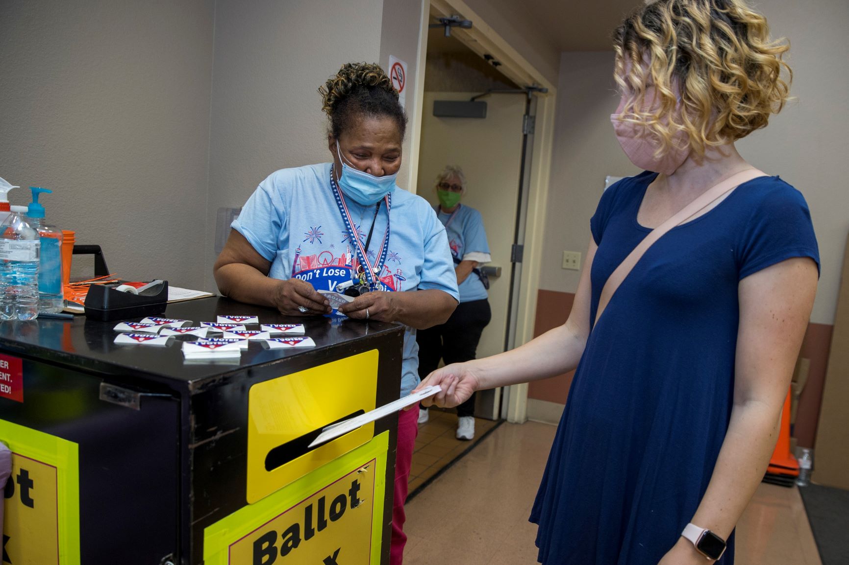 Clark County voters face long lines as early voting ends | Clark County ...