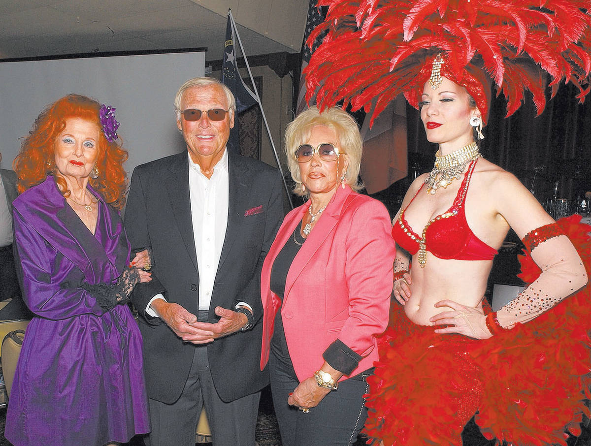 Tempest Storm Legendary Burlesque Star Dies At 93 Kats