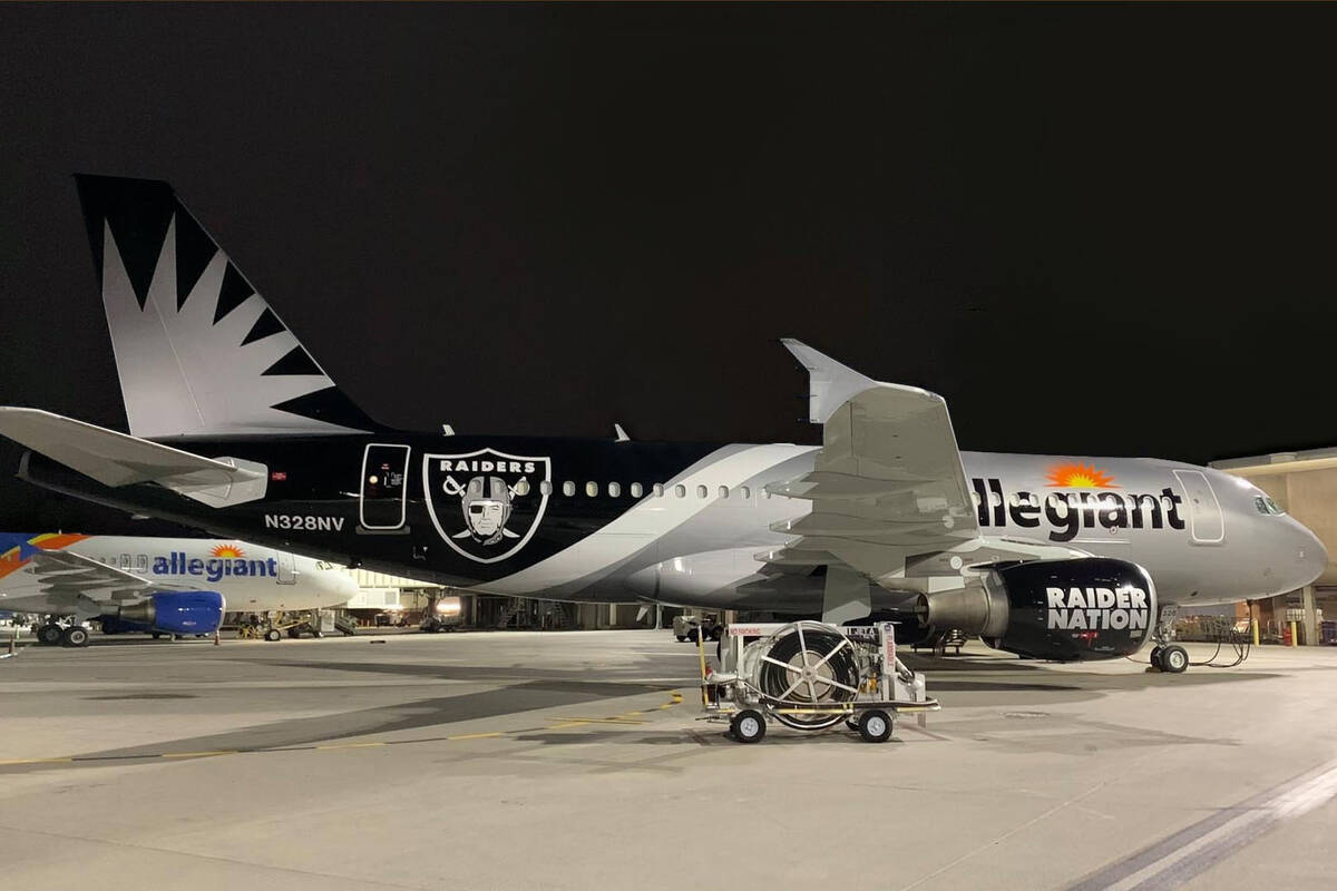 Allegiant unveils Raiders-themed plane in Las Vegas | Raiders News | Sports