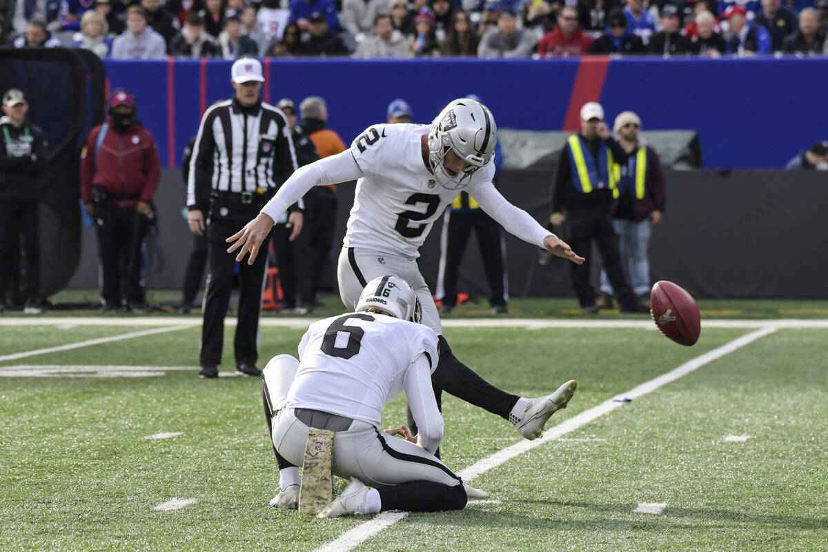 Last Woman Standing Amber Hanover looks to go 7-1-1 on NFL picks ...