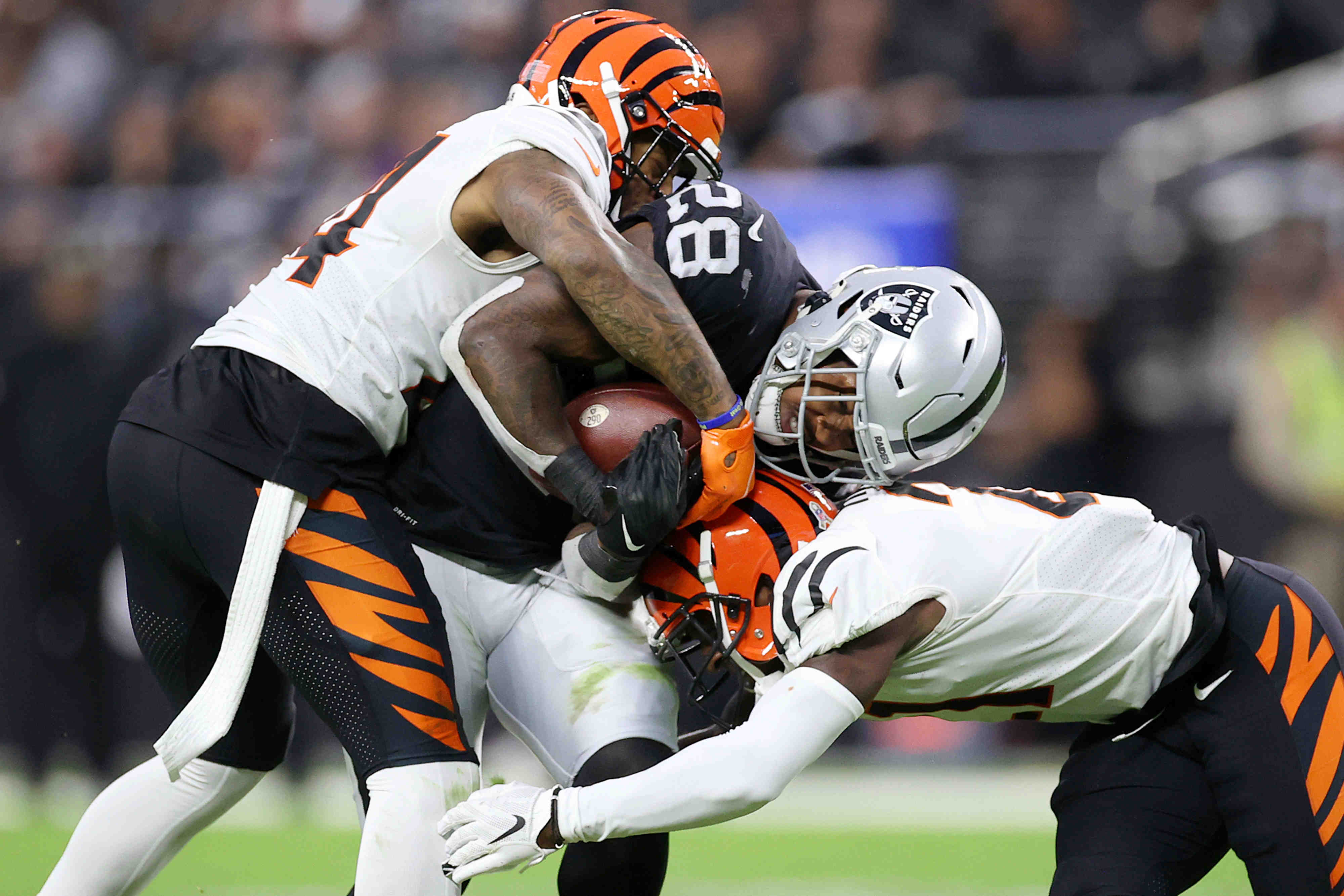 Raiders’ offense sputters vs. Bengals, skid up to 3 games | Raiders ...