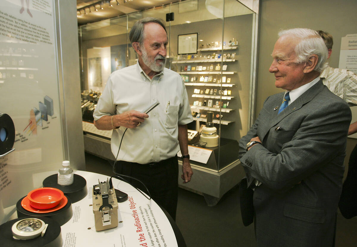 Troy Wade dies at 87; Cold War vet went from Nevada Test Site to the ...