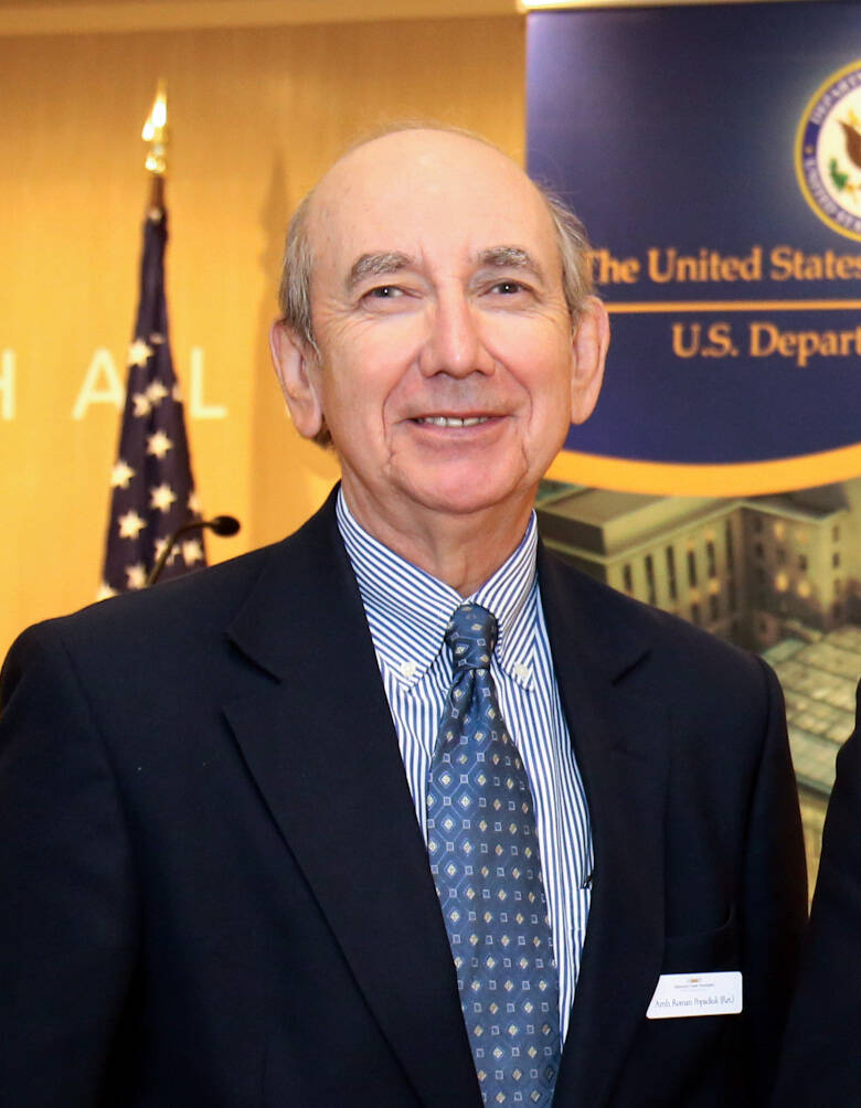 Former U.S. ambassador to Ukraine urges tougher sanctions | Politics ...