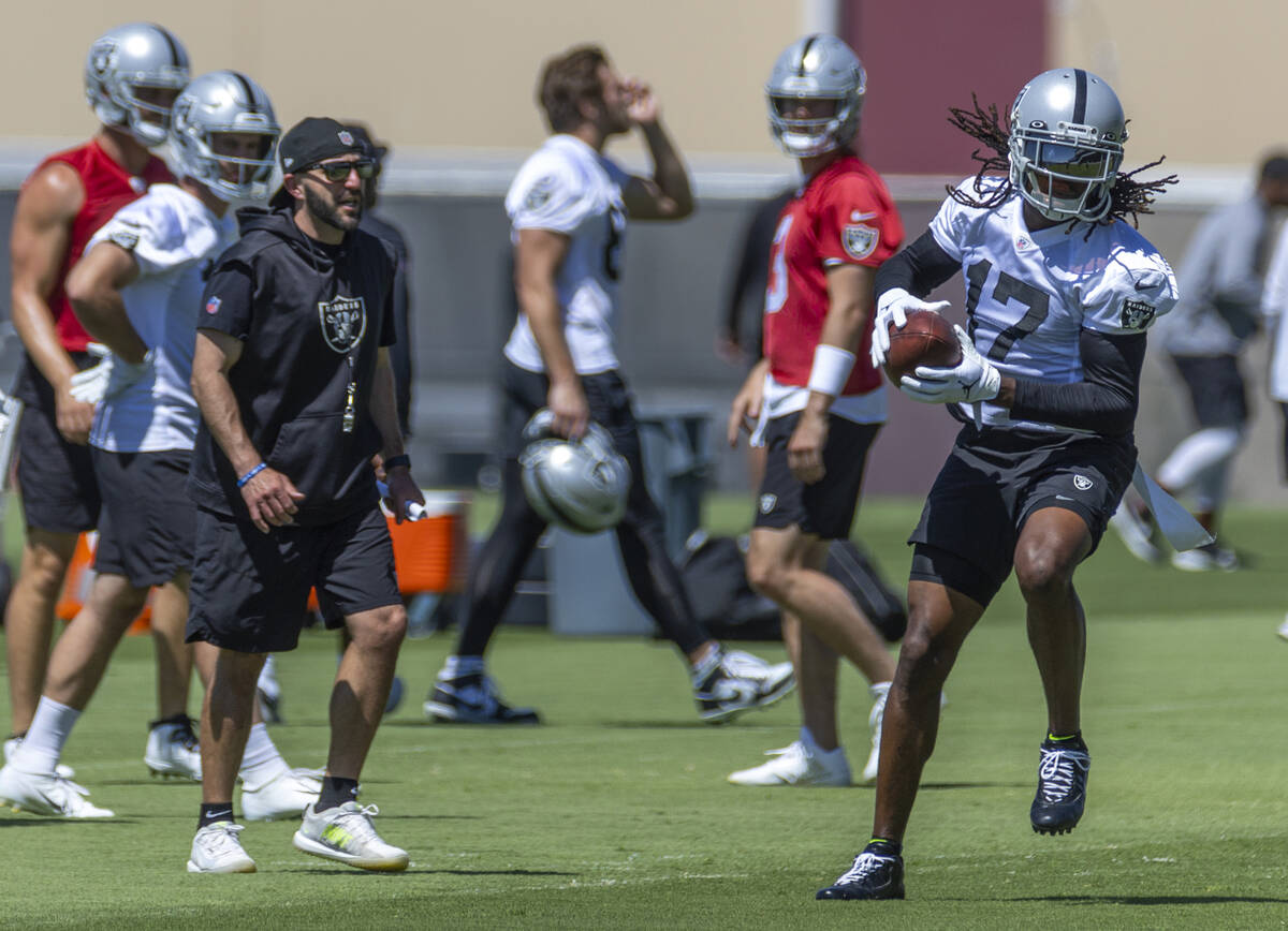 Pro Football Focus explains process for grading NFL players | NFL | Sports