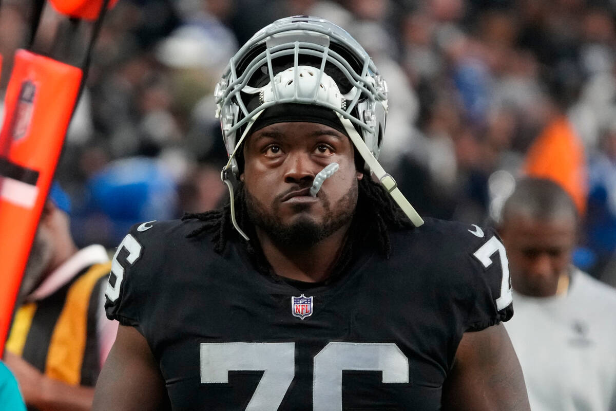 Raiders release John Simpson, former starting offensive lineman ...