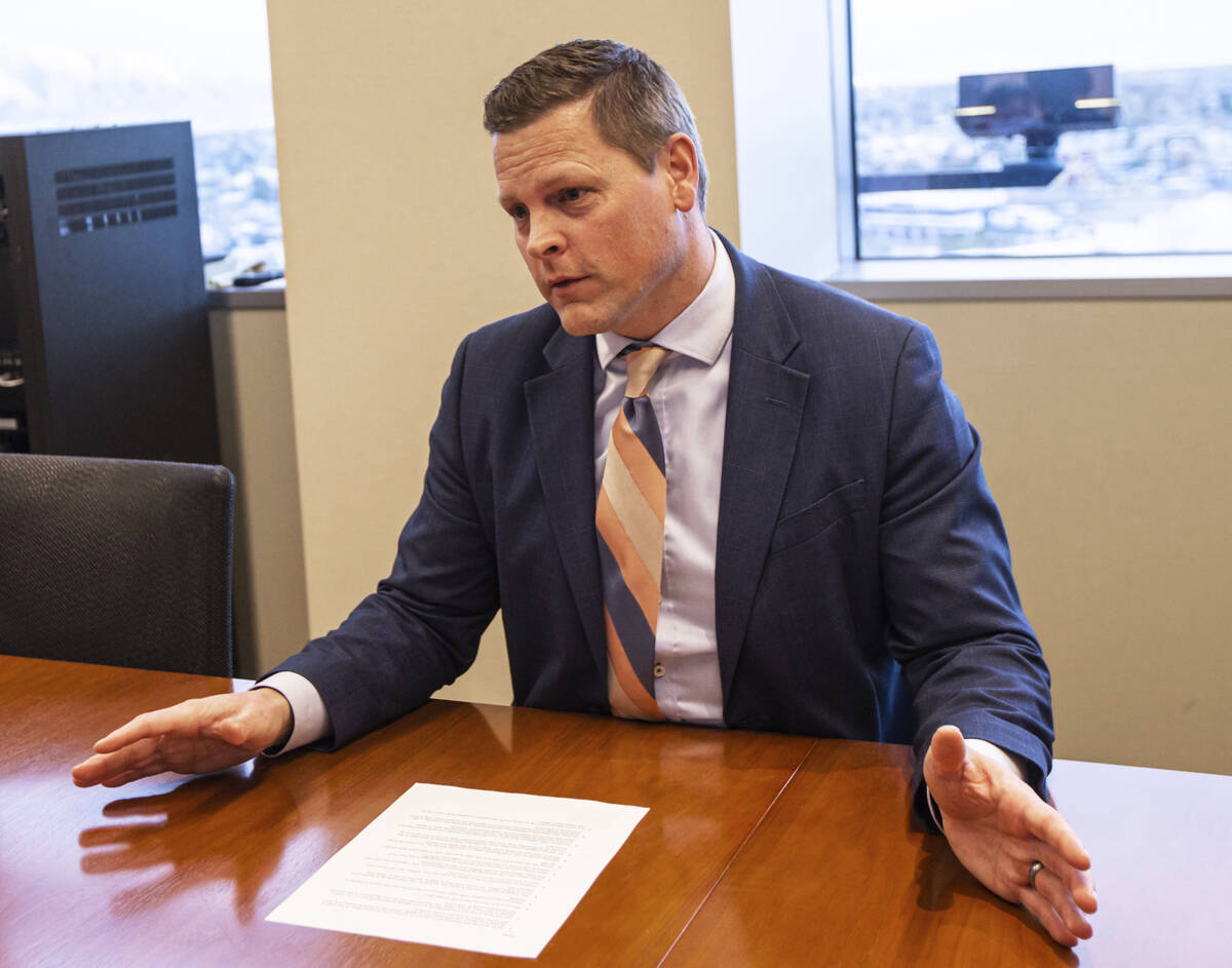 Proposed bill would end citizenship requirement for police officers ...