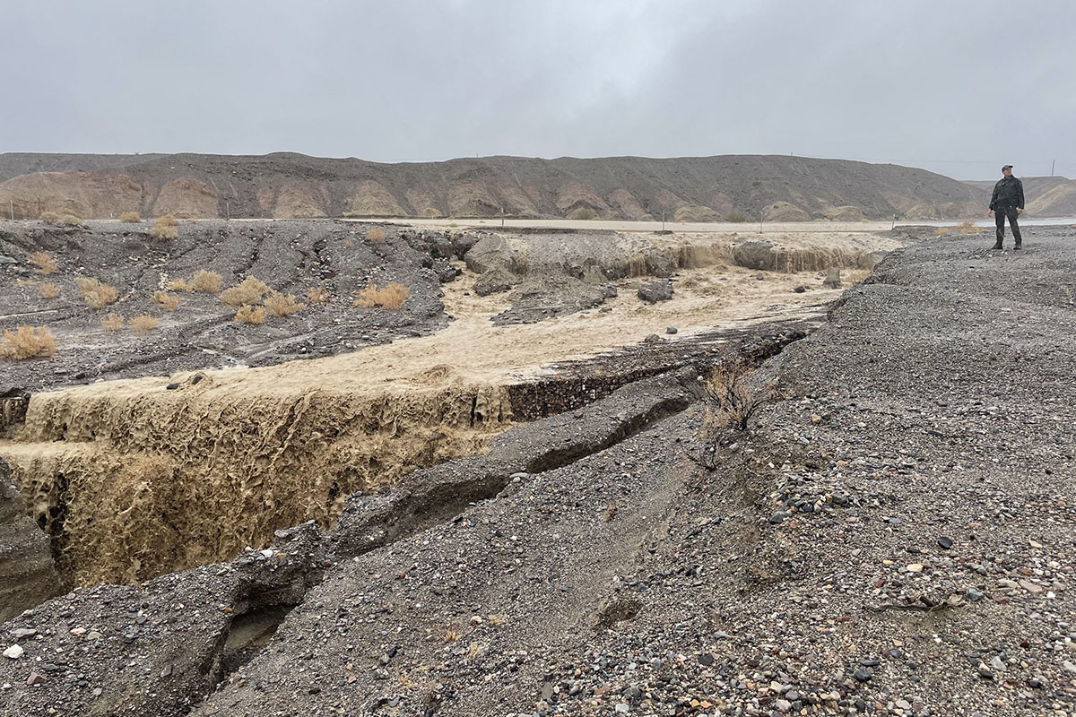 Death Valley National Park closed by flash flooding | Local