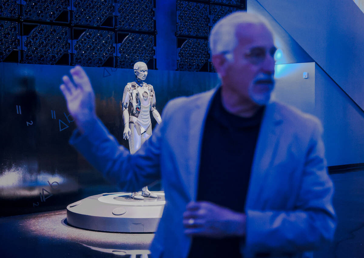 Sphere Experience features humanoid robots, technology demonstrations ...