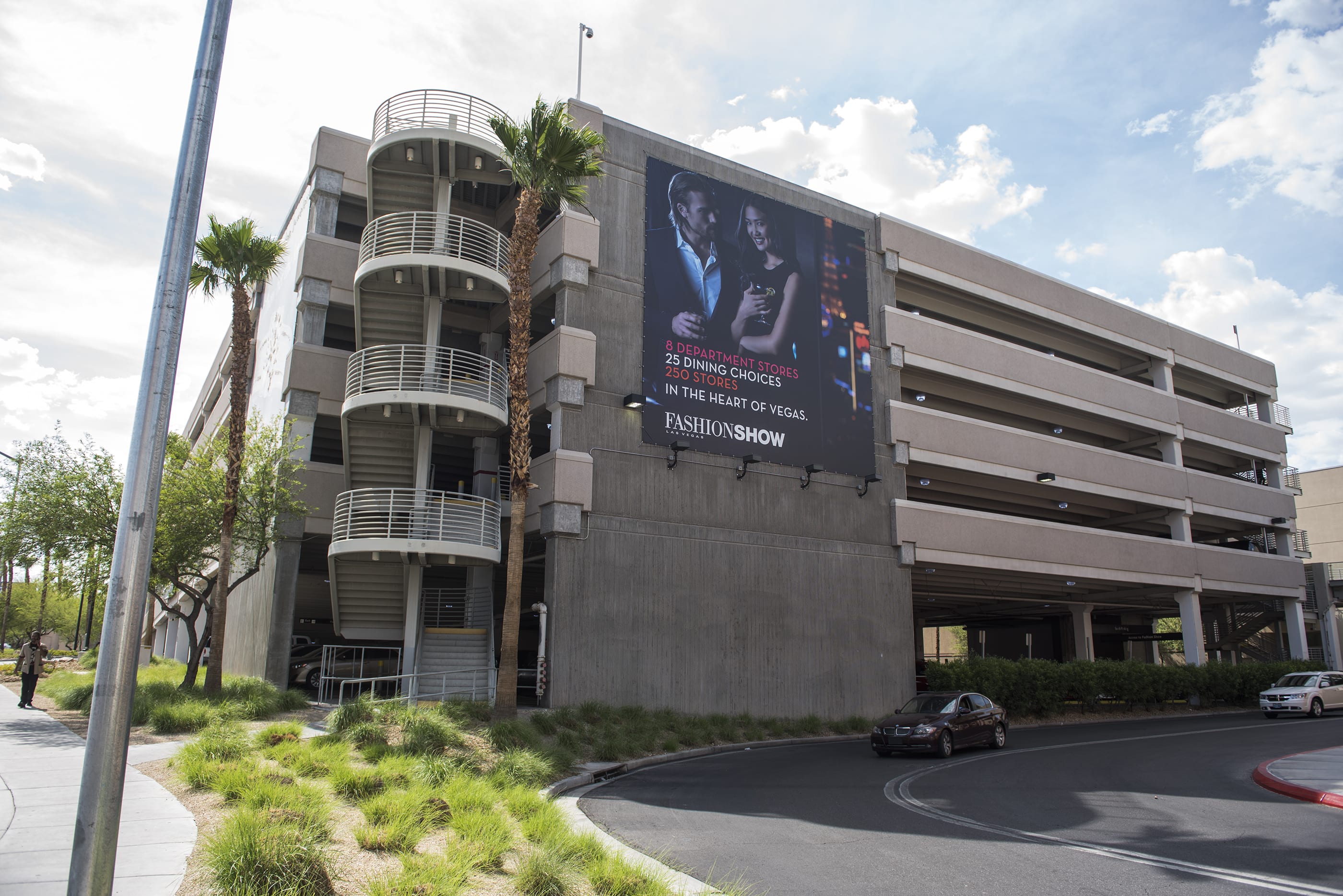 Fashion Show sets parking rates for Formula One | Formula 1 | Sports ...