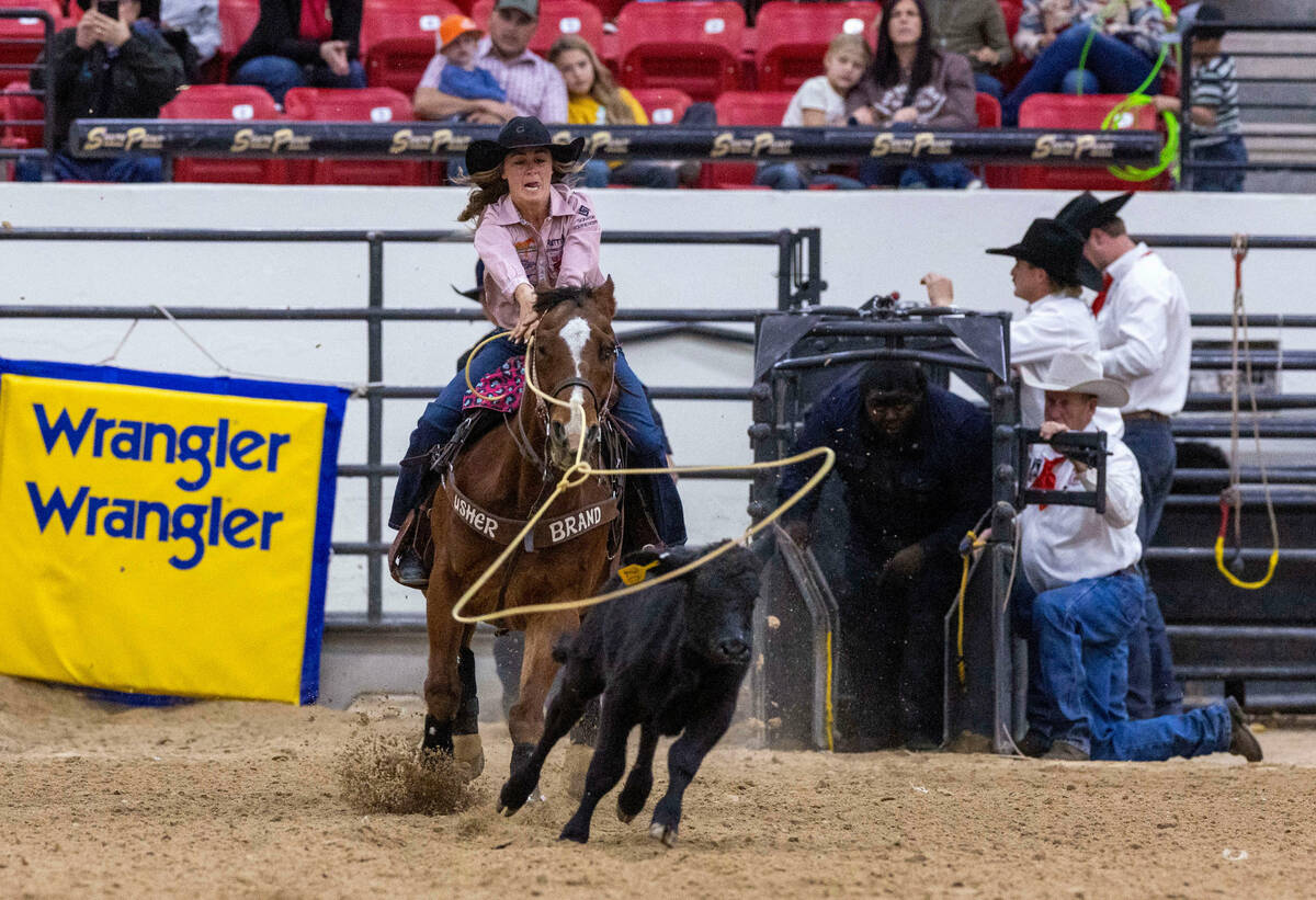 Shelby Boisjoli-Meged wins National Finals Breakaway Roping title ...