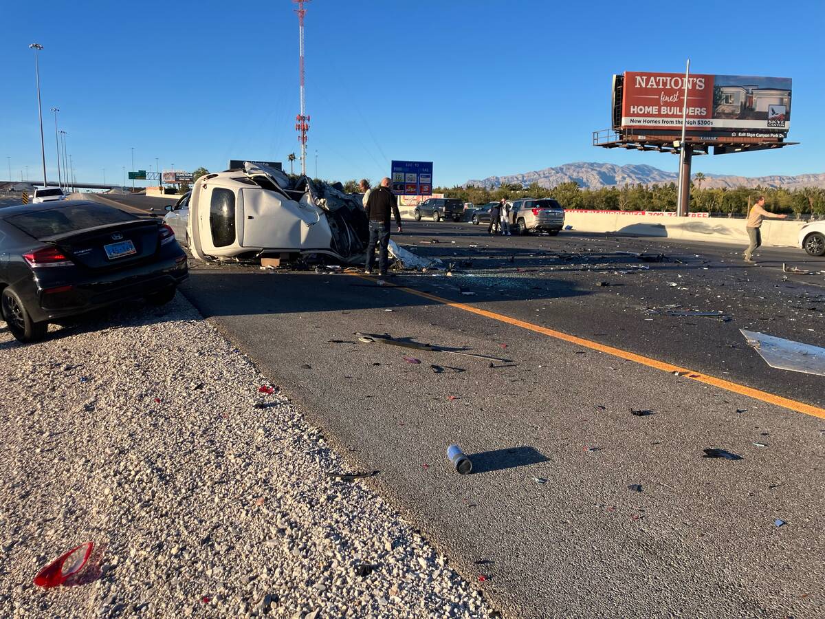 Two dead in wrong-way crash in northwest Las Vegas | Traffic | Local