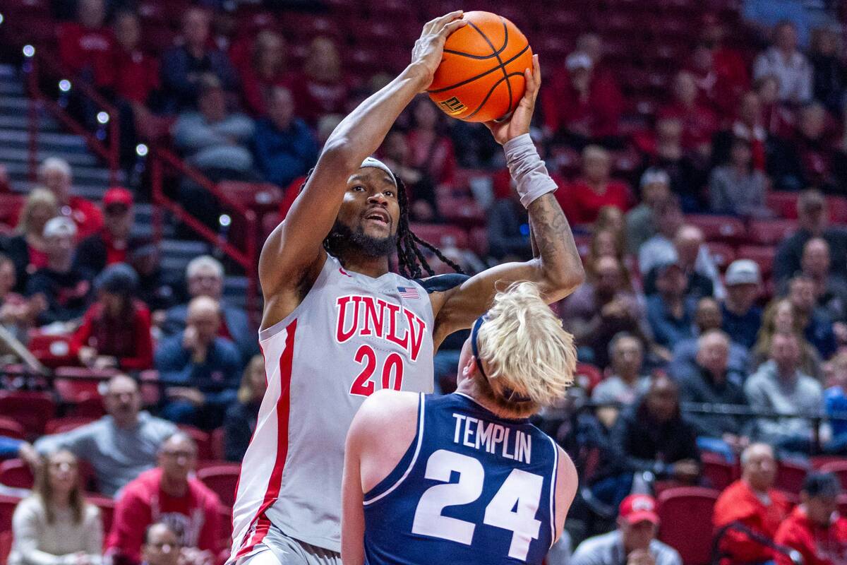 Utah State basketball escapes UNLV after 5-point play in final seconds ...