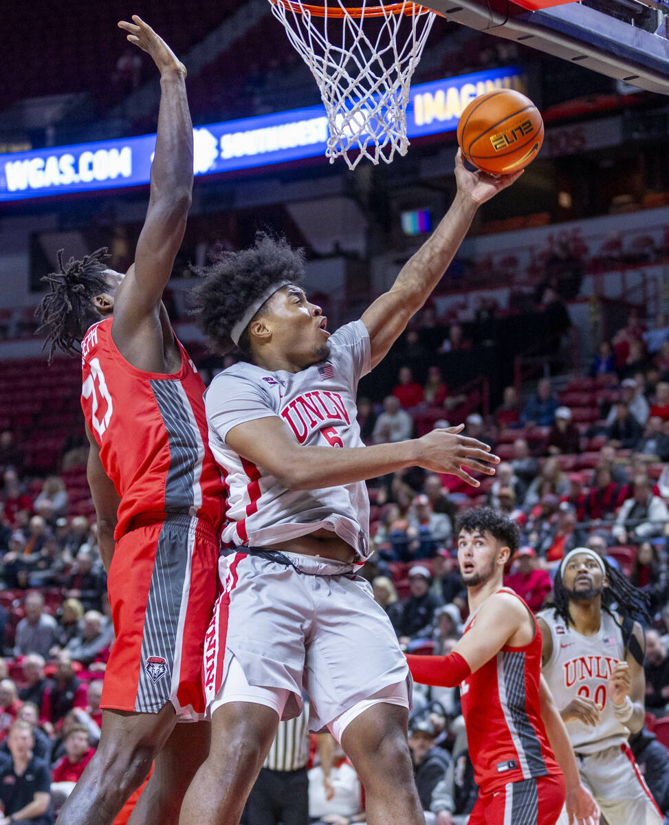UNLV basketball’s Rob Whaley Jr. steps up before Boise State game ...