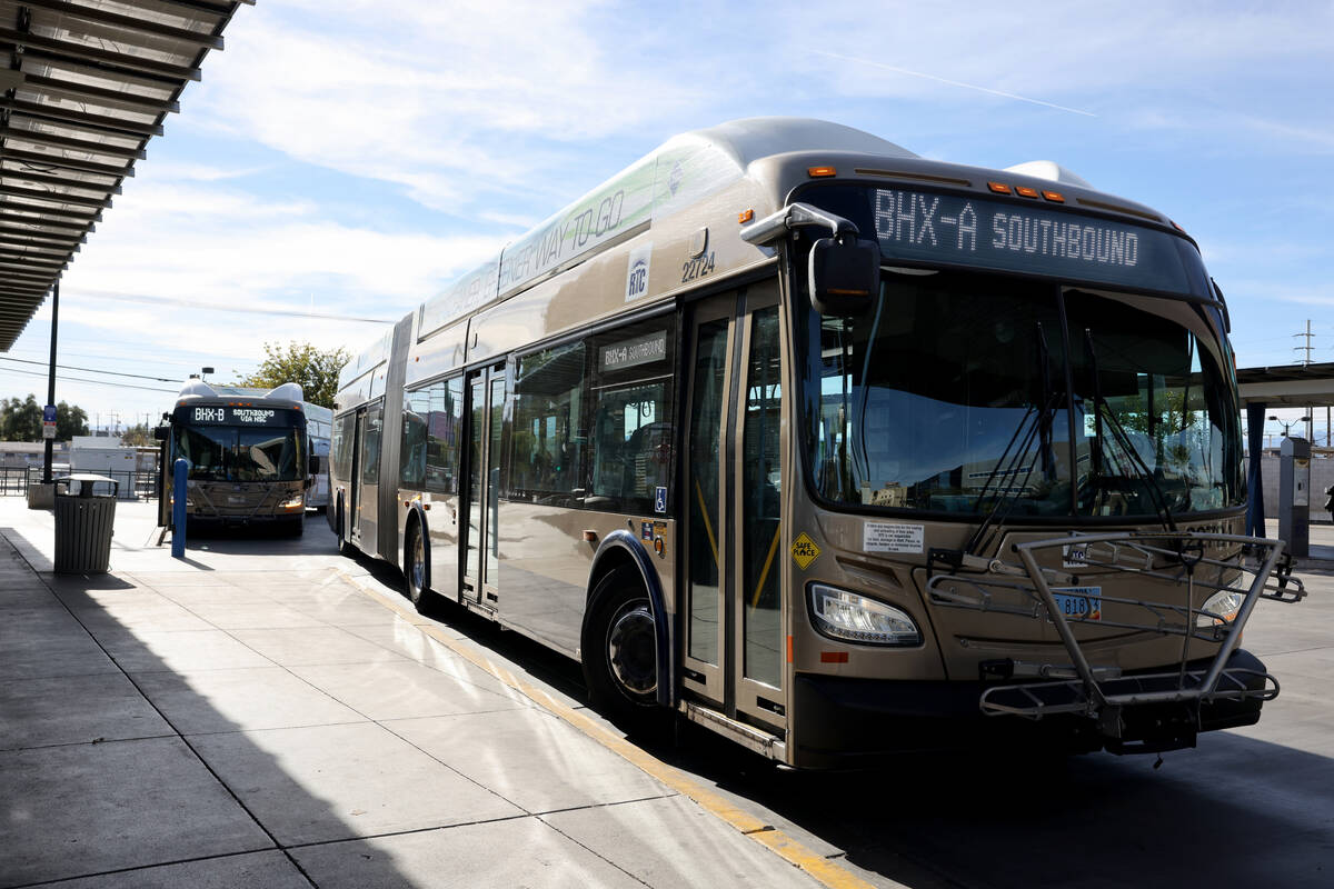 Las Vegas bus drivers, mechanics reach tentative labor deal with ...