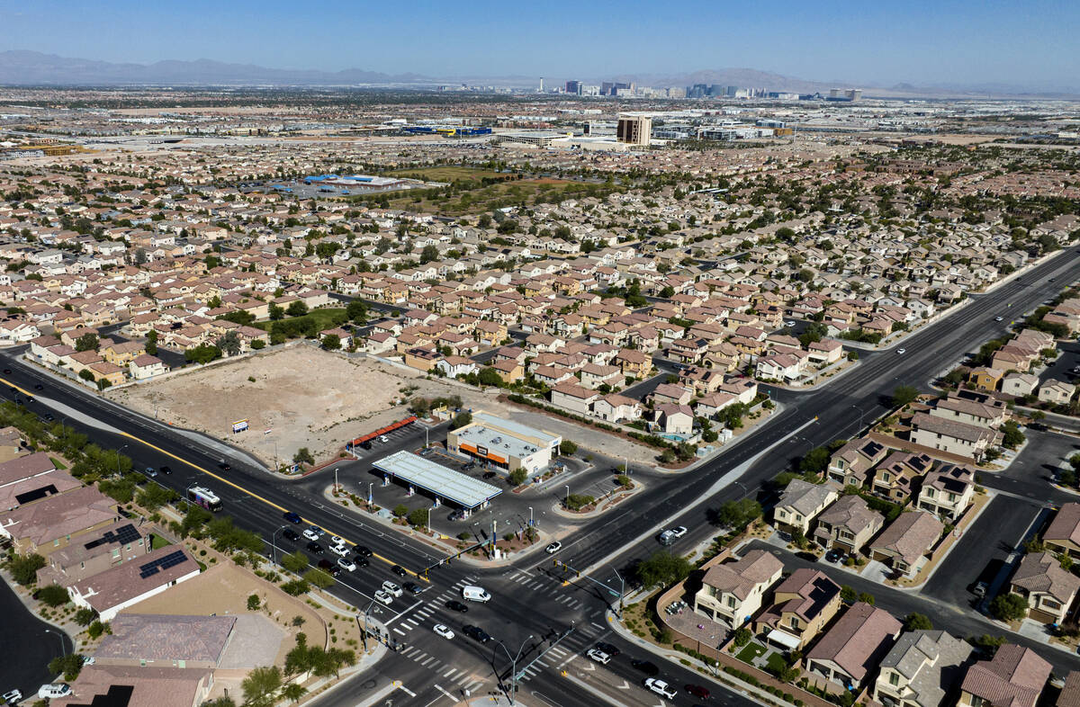 Southwest Las Vegas seeing record-breaking construction | Housing ...
