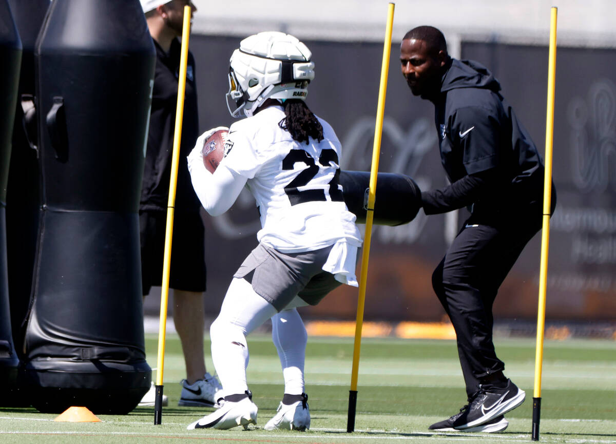 Alexander Mattison motivated to revive career with Raiders | Raiders ...