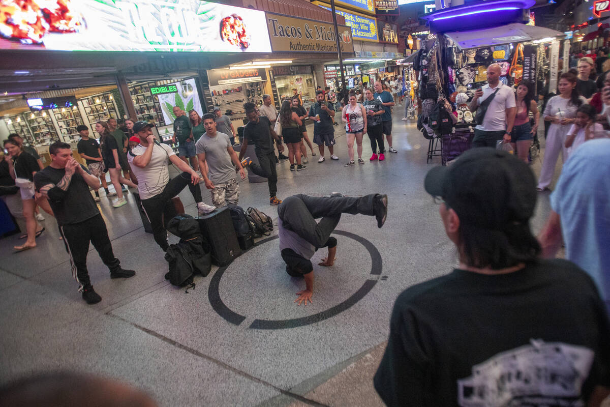 Fremont Street buskers: What every tourist should know | Tourism | Business