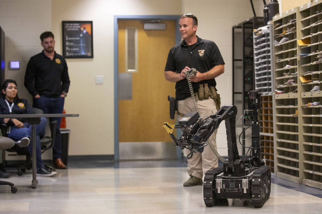 Crime-fighting robots put on display in Las Vegas | Crime