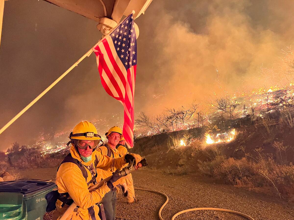 Gold Ranch Fire blazes outside Reno, near Nevada-California border ...