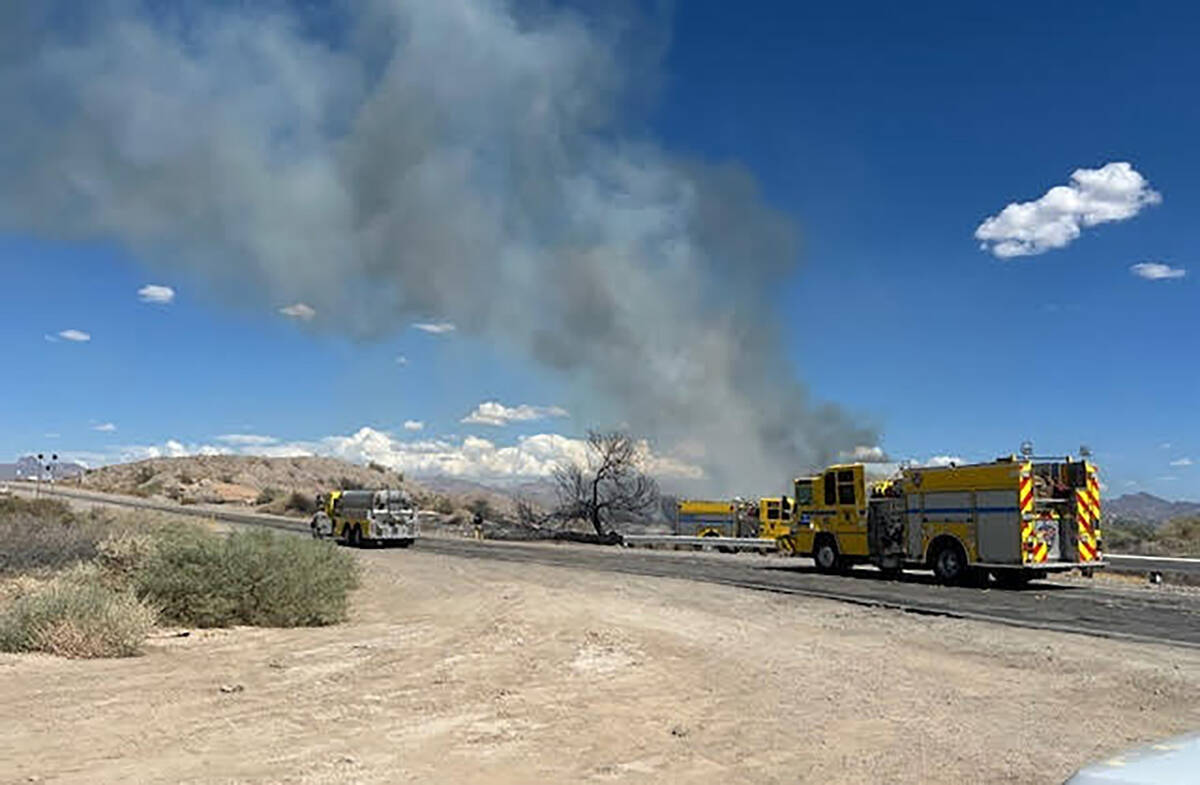 Brush fire near Laughlin contained by firefighters | Local Nevada | Local
